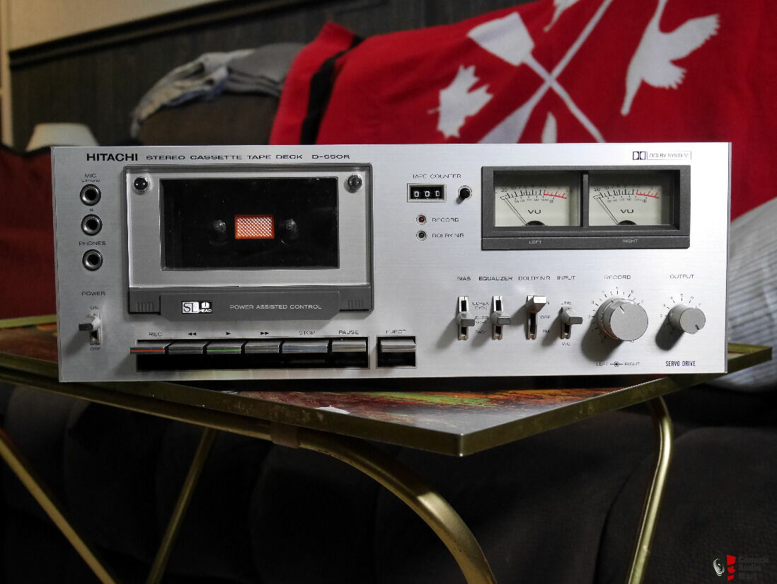 Hitachi D-550R 2 head deck seviced For Sale - Canuck Audio Mart