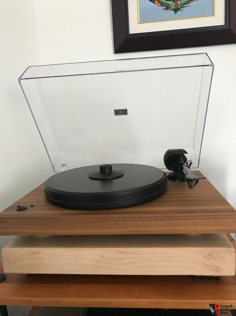 Pro-Ject 2-Xperience SB Turntable Photo #2238226 - Canuck Audio Mart