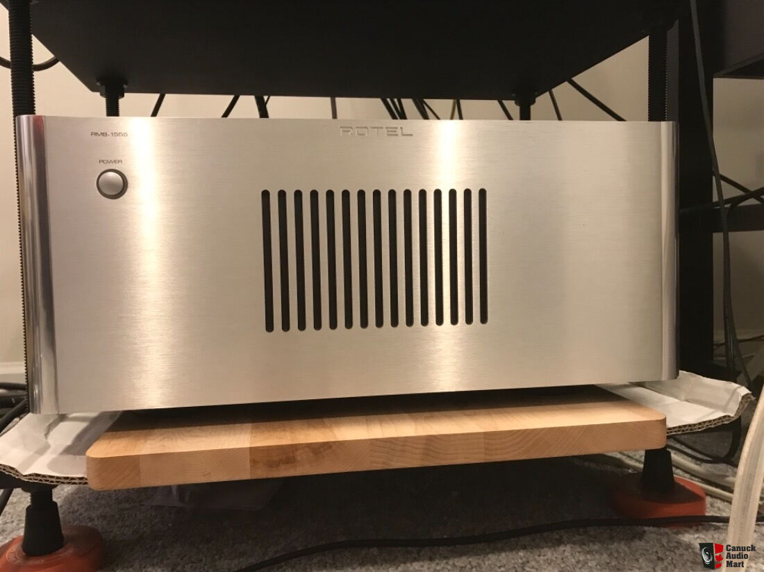 Rotel RMB 1555 Silver 5 Channel Amp Best Offer For - Canuck Audio Mart