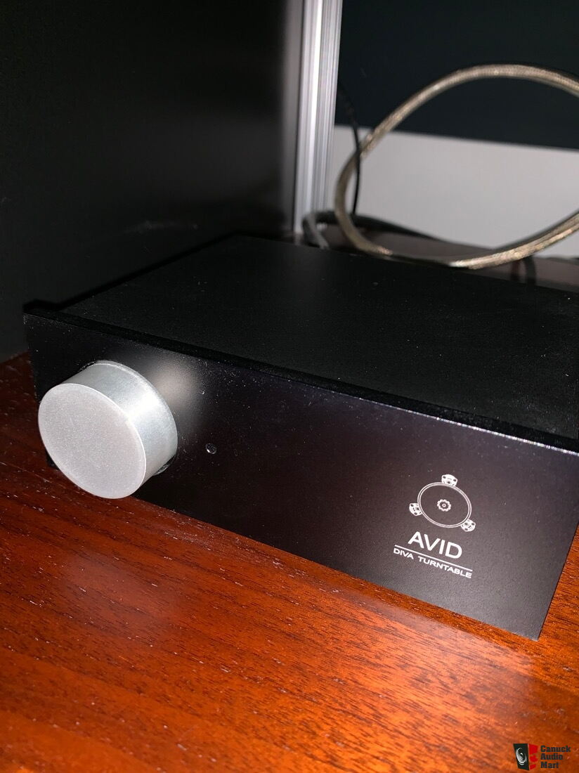 Avid Diva Turntable/SME IV Tonearm/Shelter 501MkII Cartridge Photo ...