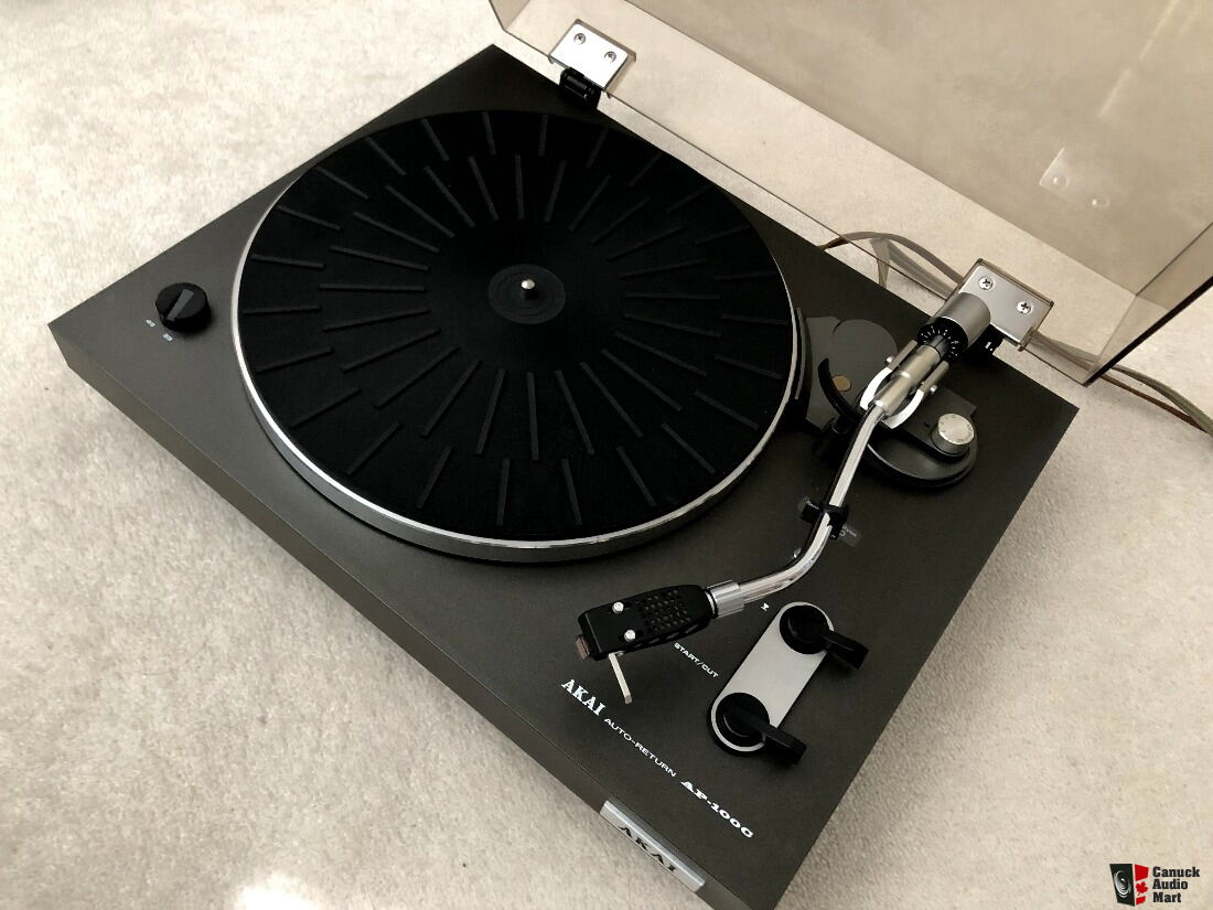 Akai AP-100C Belt Drive Turntable in Black - Excellent Condition Photo ...
