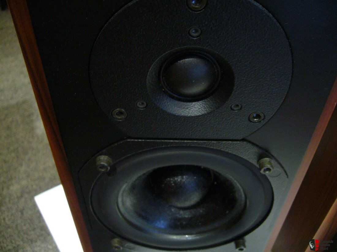 ATC SCM10 bookshelf Speakers Photo #2274036 - UK Audio Mart
