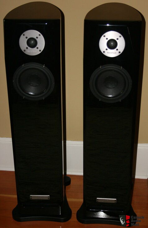USHER MINI DANCER 1 "DEMO" Dealer Ad - Canuck Audio Mart