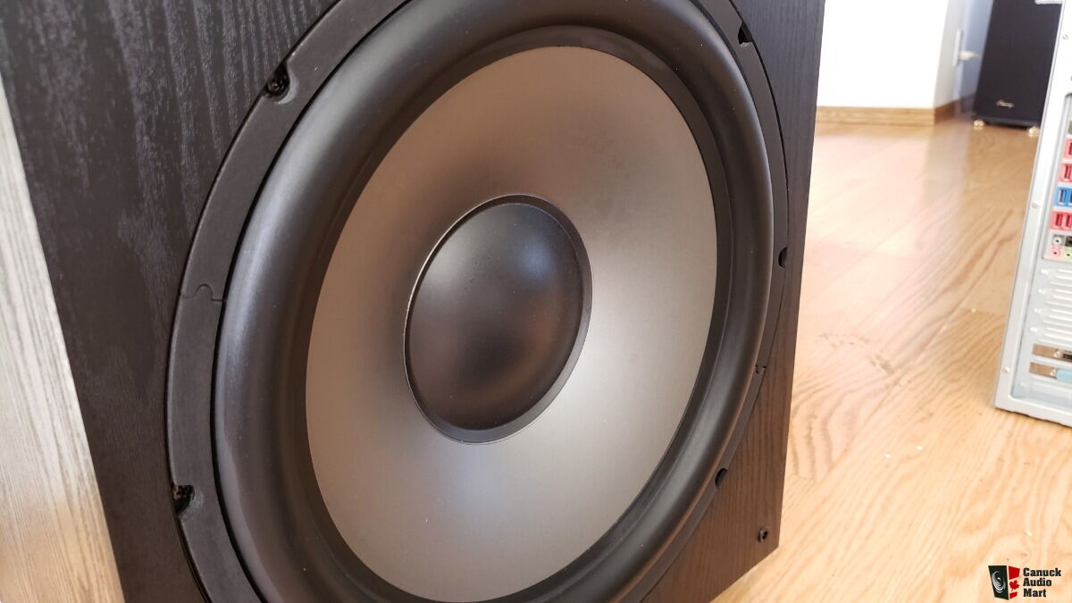 Huge Powered monster15 inch high excursion Subwoofer in great shape ...