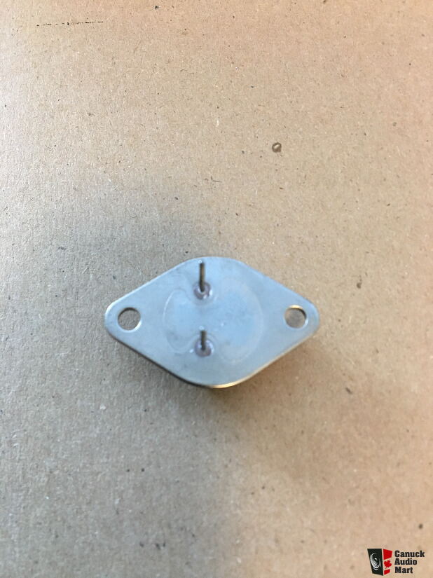 NEC B545A / NEC D118A / Sanken 2SC1115 - T03 Transistors Photo #2296019 ...