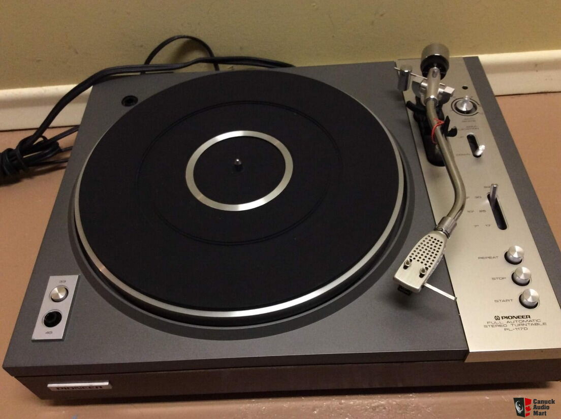 Two turntables, one price : Pioneer PL117D + NEC AUP 8300E Photo ...