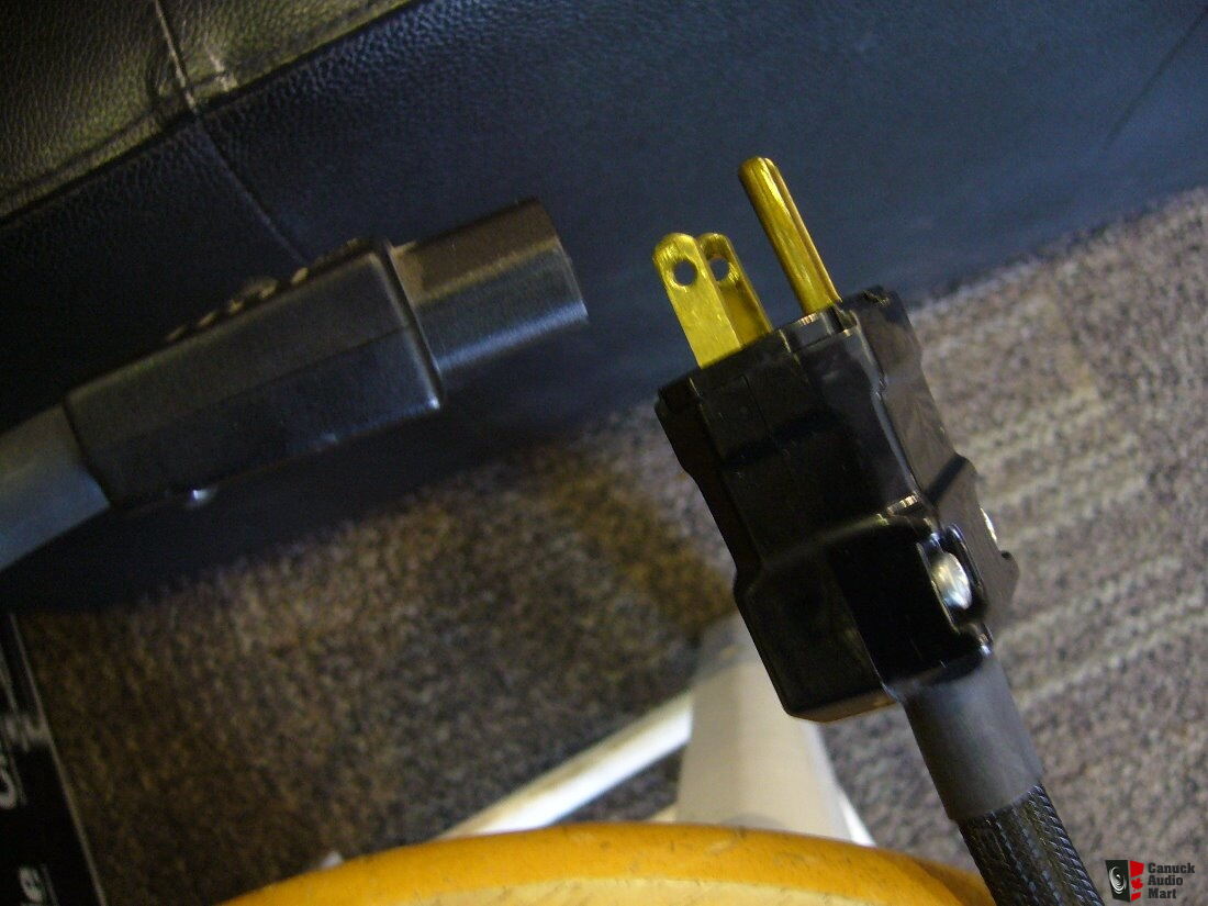 Transparent Power Link Super power cord Photo #2298560 - Canuck Audio Mart