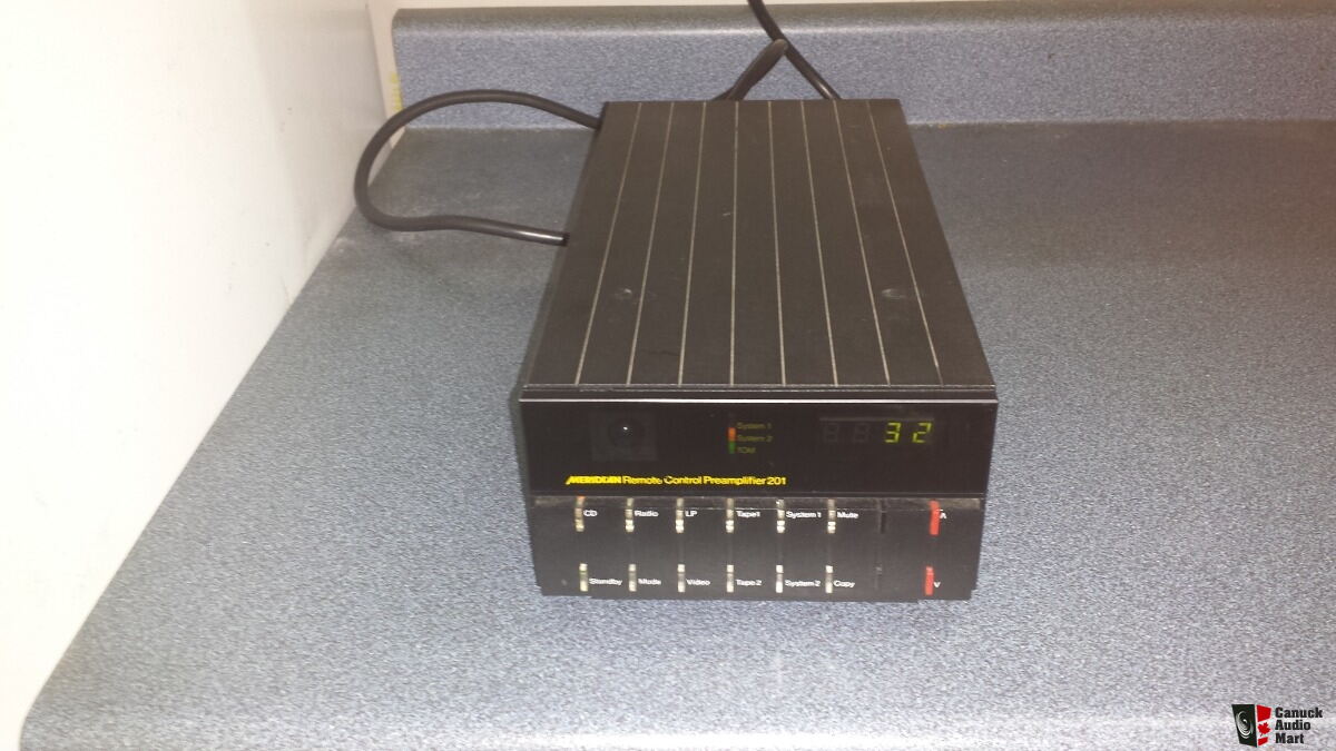 Meridian 201 preamp with digital display Photo #2302965 - US Audio Mart