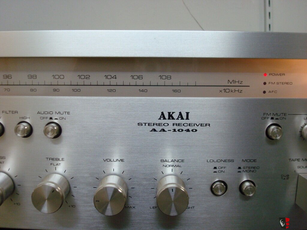 AKAI RECEIVER AA-1040 VERY NICE PIECE Photo #230468 - Canuck Audio Mart