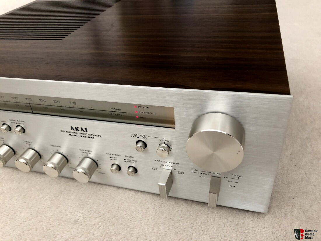 Akai Stereo Receiver AA-1040 in Excellent Condition with User's Manual ...
