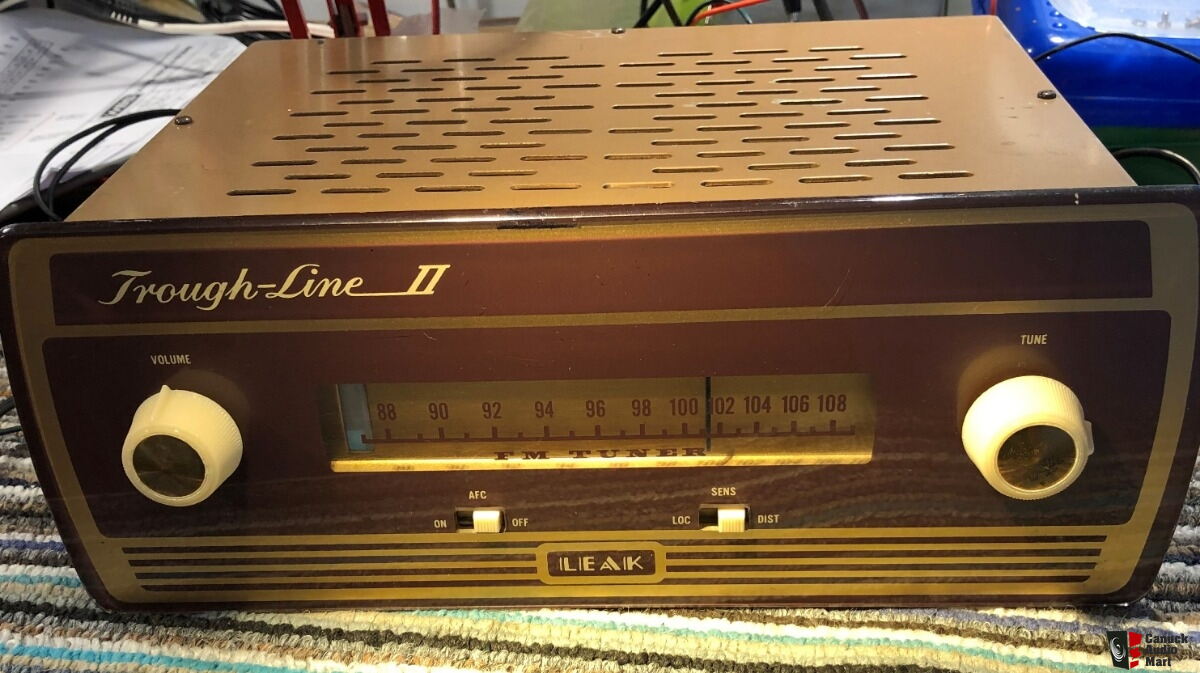 LEAK 'Trough Line' II Tuner Photo #2320136 - US Audio Mart