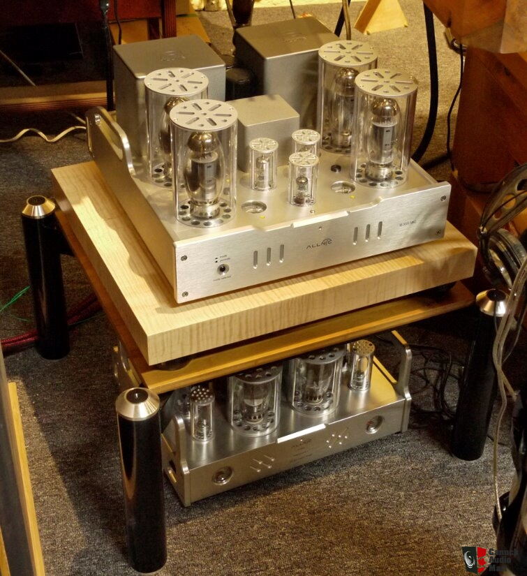 Norstone Spider Audio Rack Photo #2321717 - UK Audio Mart