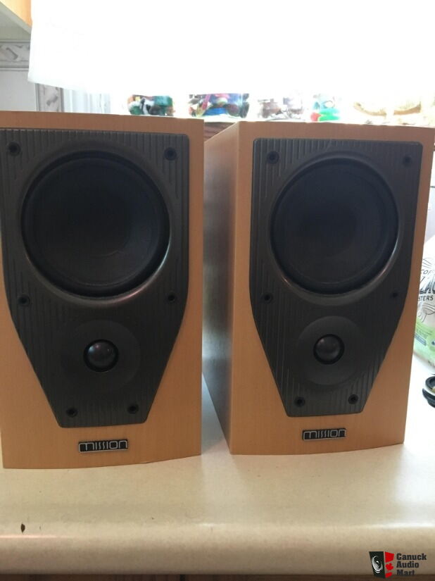Mission M71 Bookshelf Speakers Photo #2334676 - Canuck Audio Mart