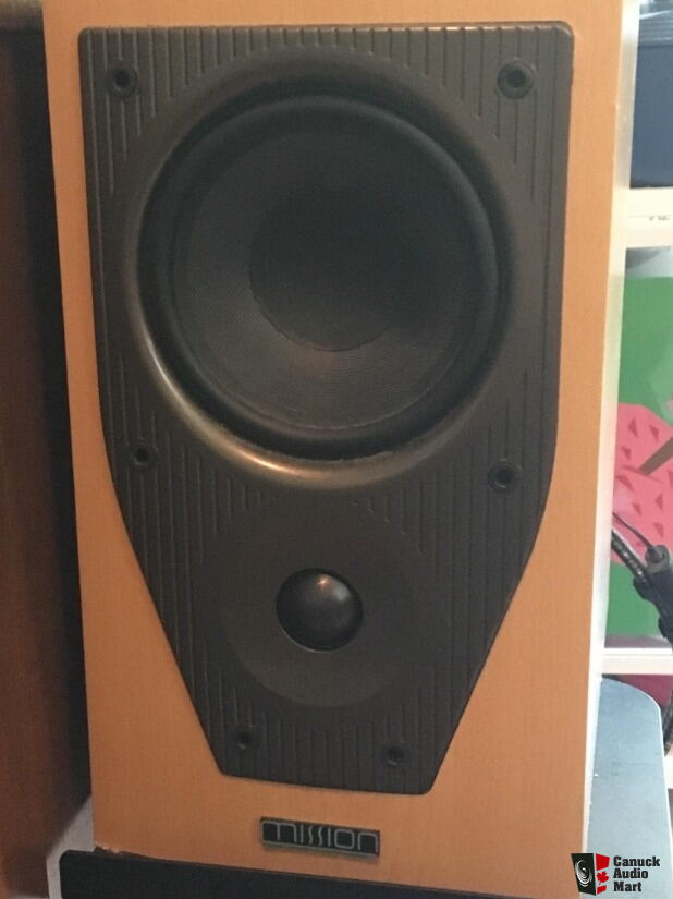 Mission M71 Bookshelf Speakers Photo #2334676 - Canuck Audio Mart