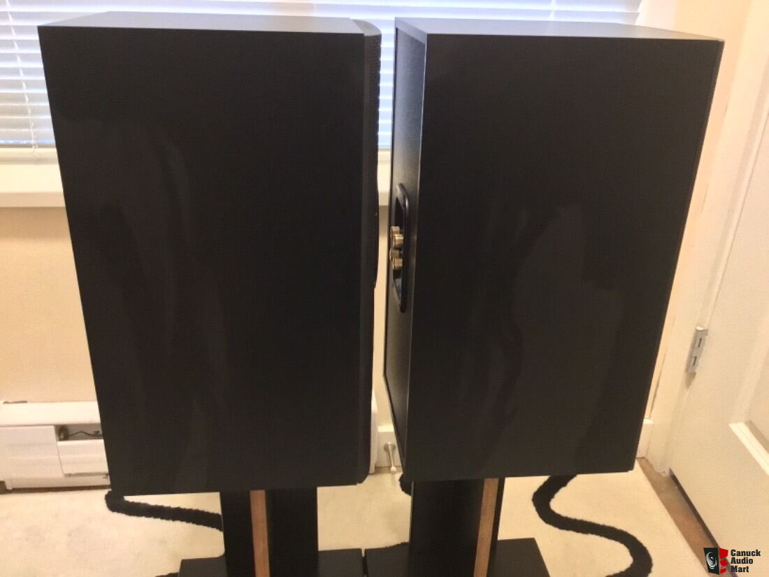 B&W DM602 S3 Bookshelf Speakers Photo #2346315 - US Audio Mart