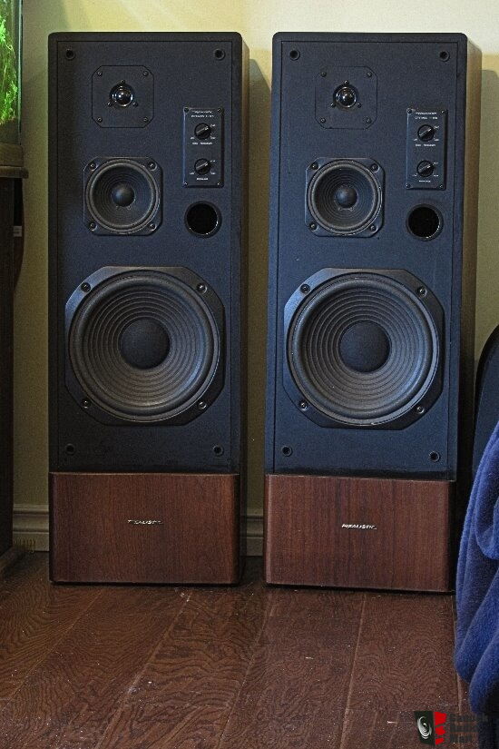 Realistic- Optimus T-120 Speakers Photo #2353665 - Canuck Audio Mart