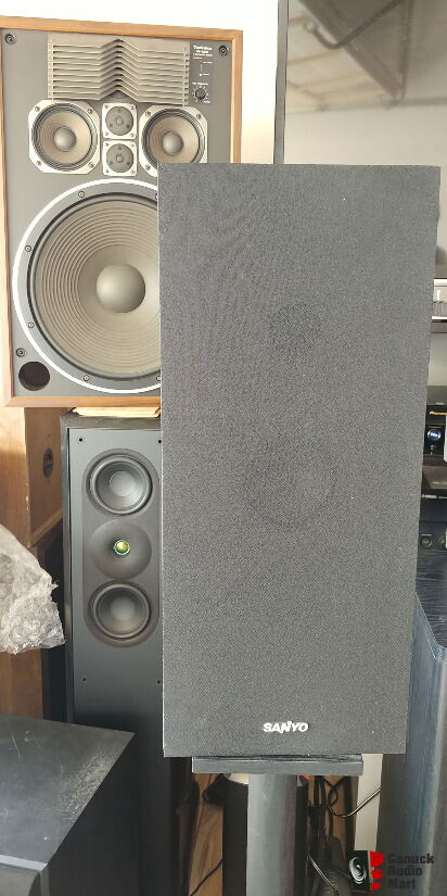 Sanyo GXT717 Vintage Sereo Music System with speakers, for the starter ...