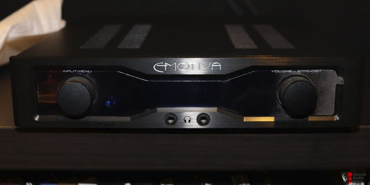 Emotiva Stealth DC-1 balanced DAC and preamplifier Photo #2360348 - UK ...