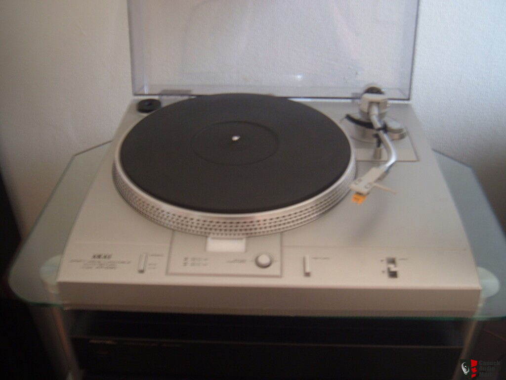 AKAI AP-D30 DIRECTDRIVE TURNTABLE W/MATCHING AKAI RS90 CARTRIDGE Photo ...