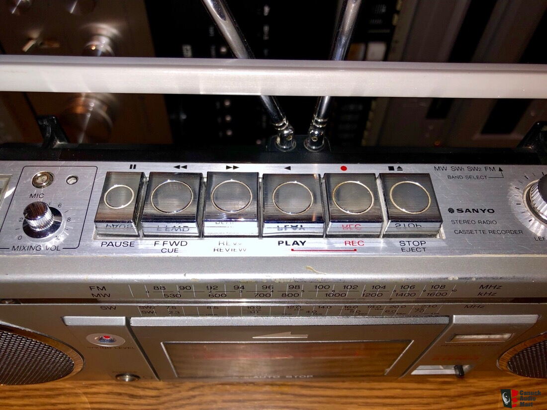 1984 Sanyo M 7700K Boombox Radio Photo #2375501 - UK Audio Mart