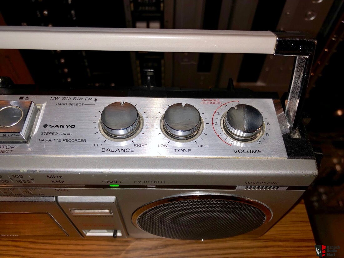 1984 Sanyo M 7700K Boombox Radio Photo #2375501 - US Audio Mart