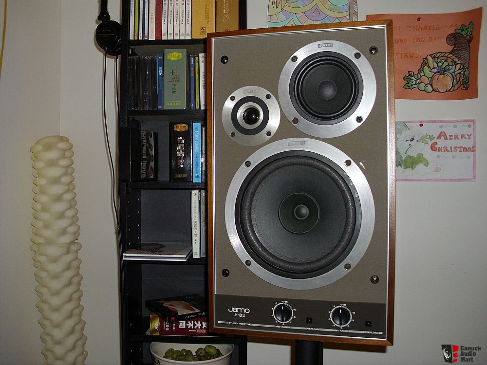 Jamo J-103 bookshelf speakers Photo #237628 - US Audio Mart