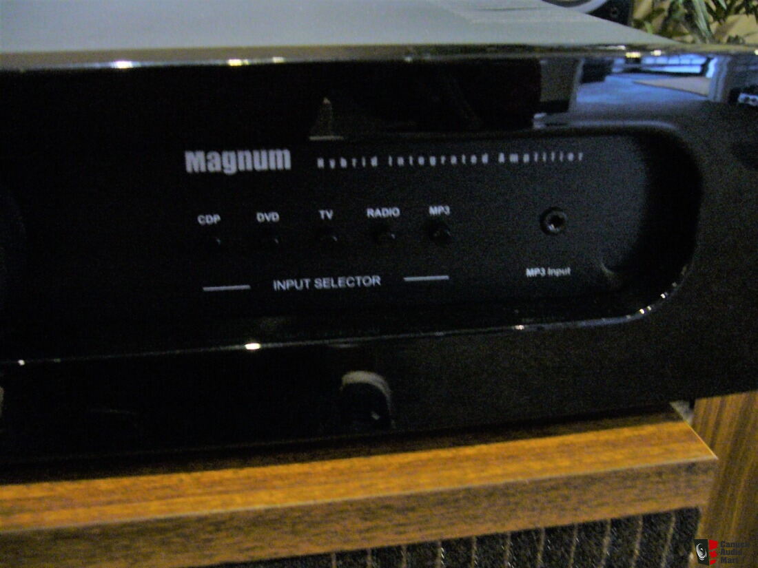 Synthesis Magnum 100 Hybrid Integrated Amp in black (Price reduced ...