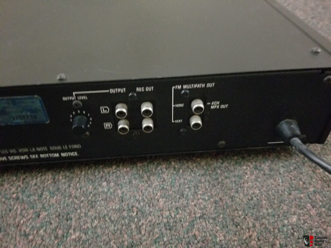 Technics ST-9030 FM tuner Photo #2391608 - UK Audio Mart