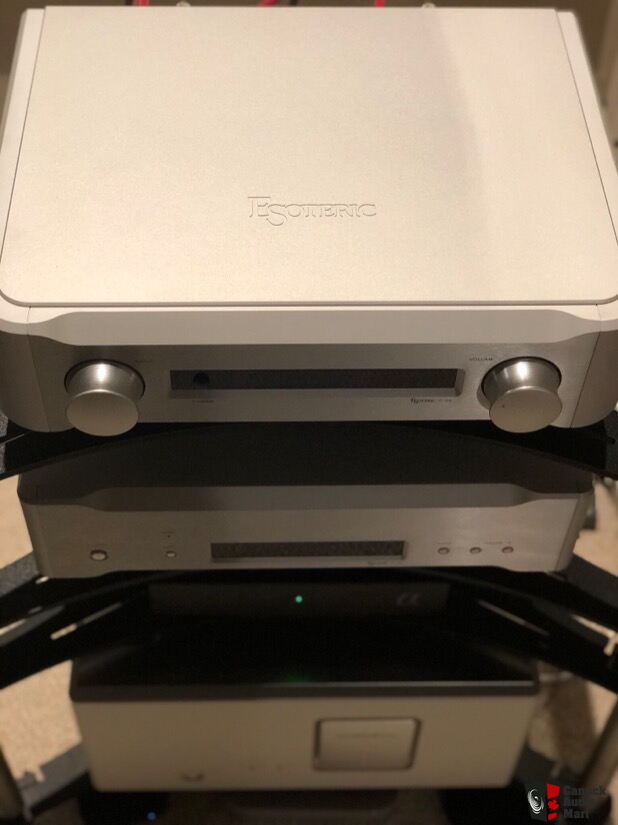 Esoteric C-03 FLAGSHIP preamplifier Photo #2408658 - Canuck Audio Mart