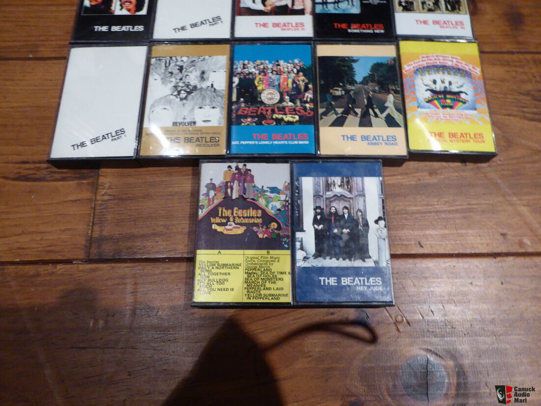 12 Tapes Cassette Beatles Photo #2416899 - UK Audio Mart