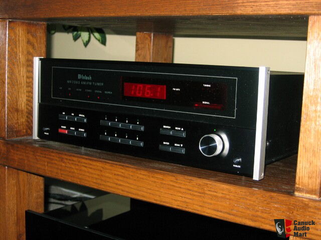 McIntosh MR-7082 am/fm classic tuner with OBM Dealer Ad - Canuck Audio Mart