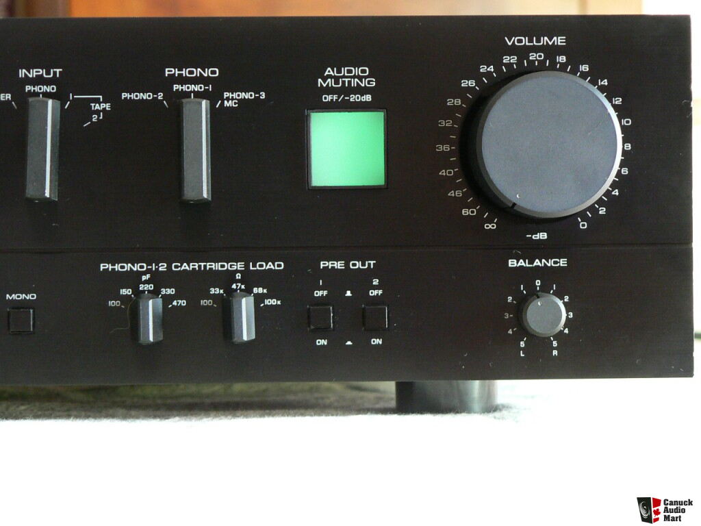 Yamaha C-4 stereo preamplifier Photo #244429 - US Audio Mart