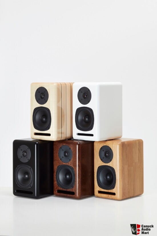 XAVIAN Perla Esclusiva Italian-Czech award-winning monitors - special ...