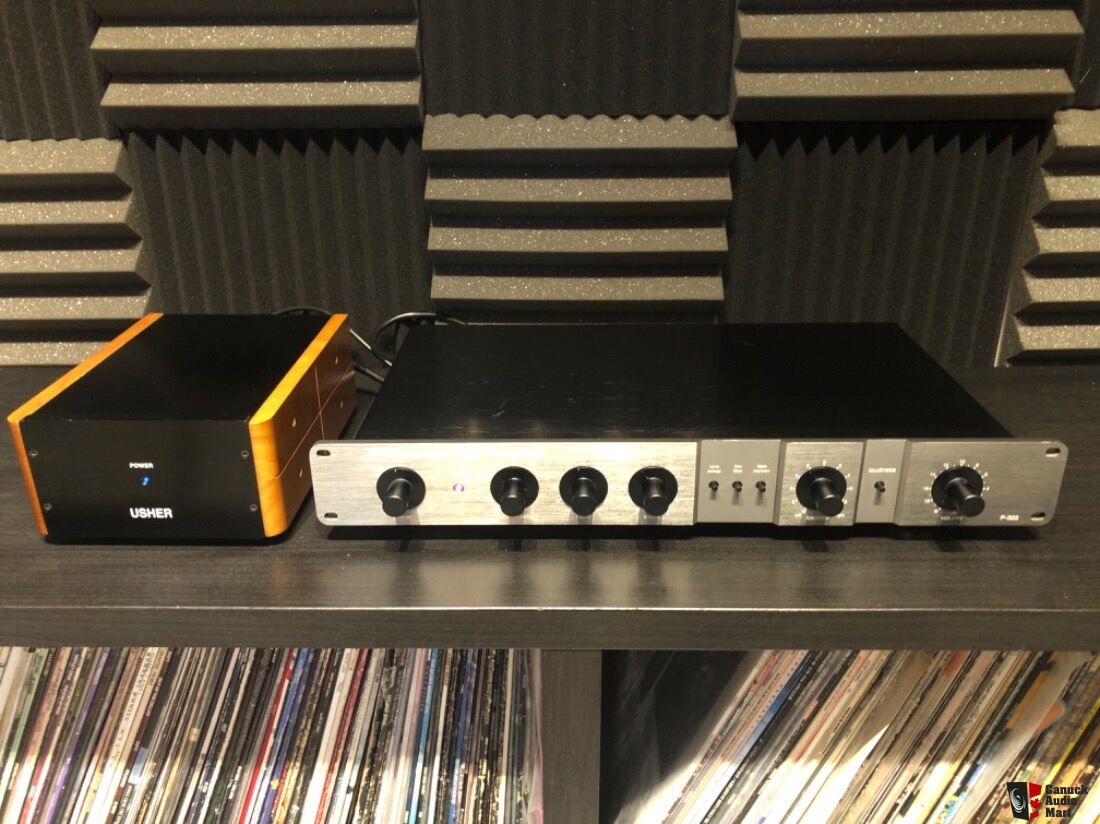 Usher P-303 stereo preamplifier Photo #2449963 - UK Audio Mart