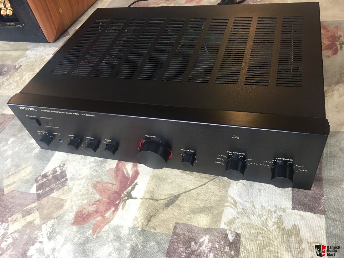 Rotel Stereo Integrated Amplifier - RA-985BX Photo #2450272 - Canuck ...