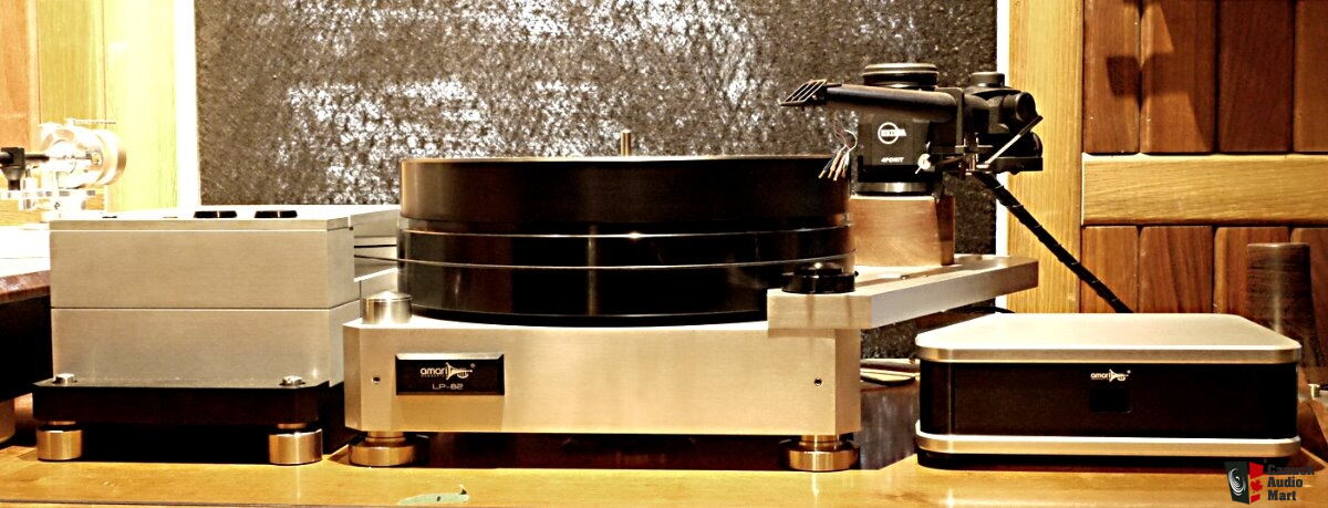 Acoustical Systems Amari Turntable Photo #2450801 - US Audio Mart