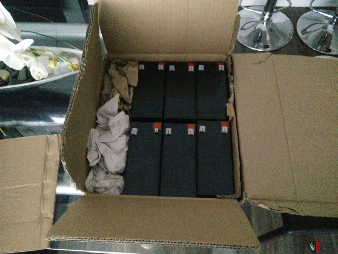 PurePower + 3000 Reference AC Regenerator and battery pack Photo ...