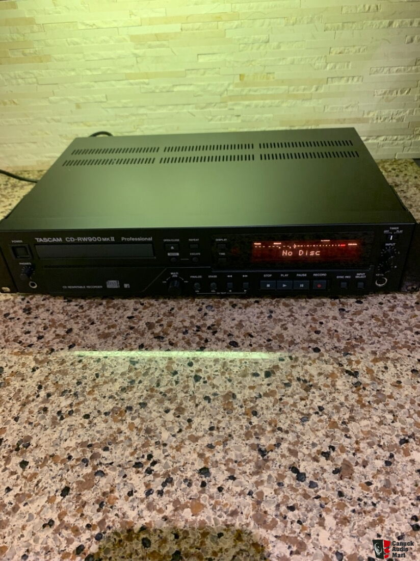 Tascam CD-RW900MKII CD RECORDER Photo #2459771 - Canuck Audio Mart