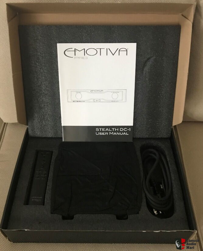 Mint Emotiva Stealth DC-1 DAC, balanced preamp, remote, headphone ...
