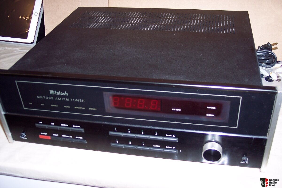 McIntosh Tuner MR 7082 For Sale - Canuck Audio Mart