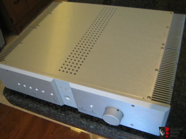 Belles Soloist 1 integrated amplifier Photo #2477282 - Canuck Audio Mart