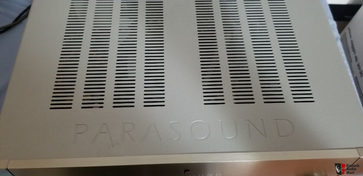 Parasound Halo A52 5-Channel Amplifier and Halo C2 Controller Photo ...