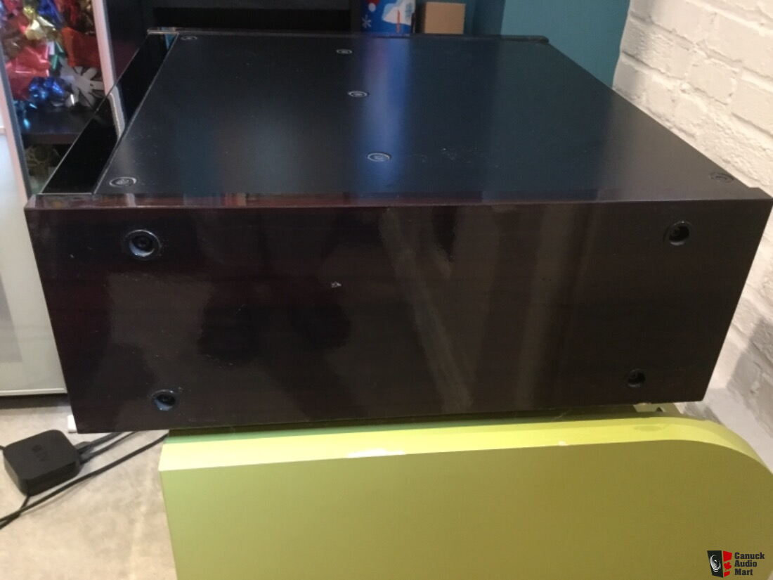 Pioneer Elite LD-S2 laserdisc For Sale - Canuck Audio Mart