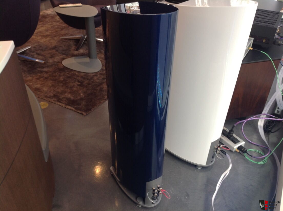Paradigm Persona 5F Tower Speaker Photo #2501471 - Canuck Audio Mart