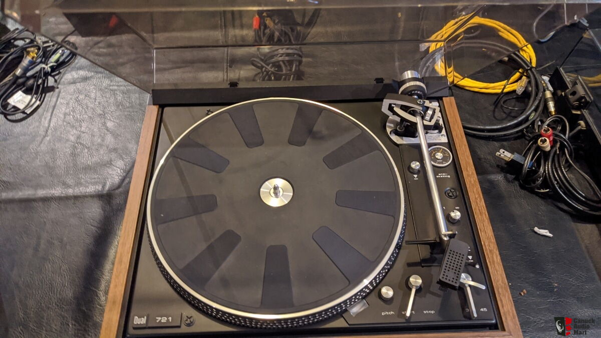 Dual 721 turntable