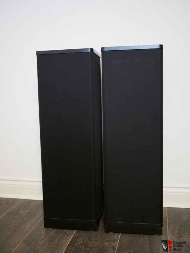 Vandersteen 1c with stands Photo #2529119 - Canuck Audio Mart