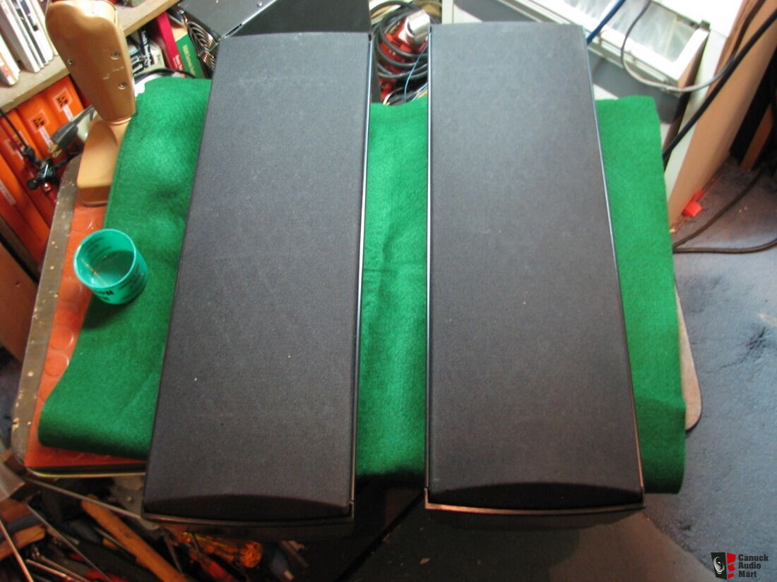 NIELS AUDIO Wall mount speaker system ful range model PHD30 For Sale ...