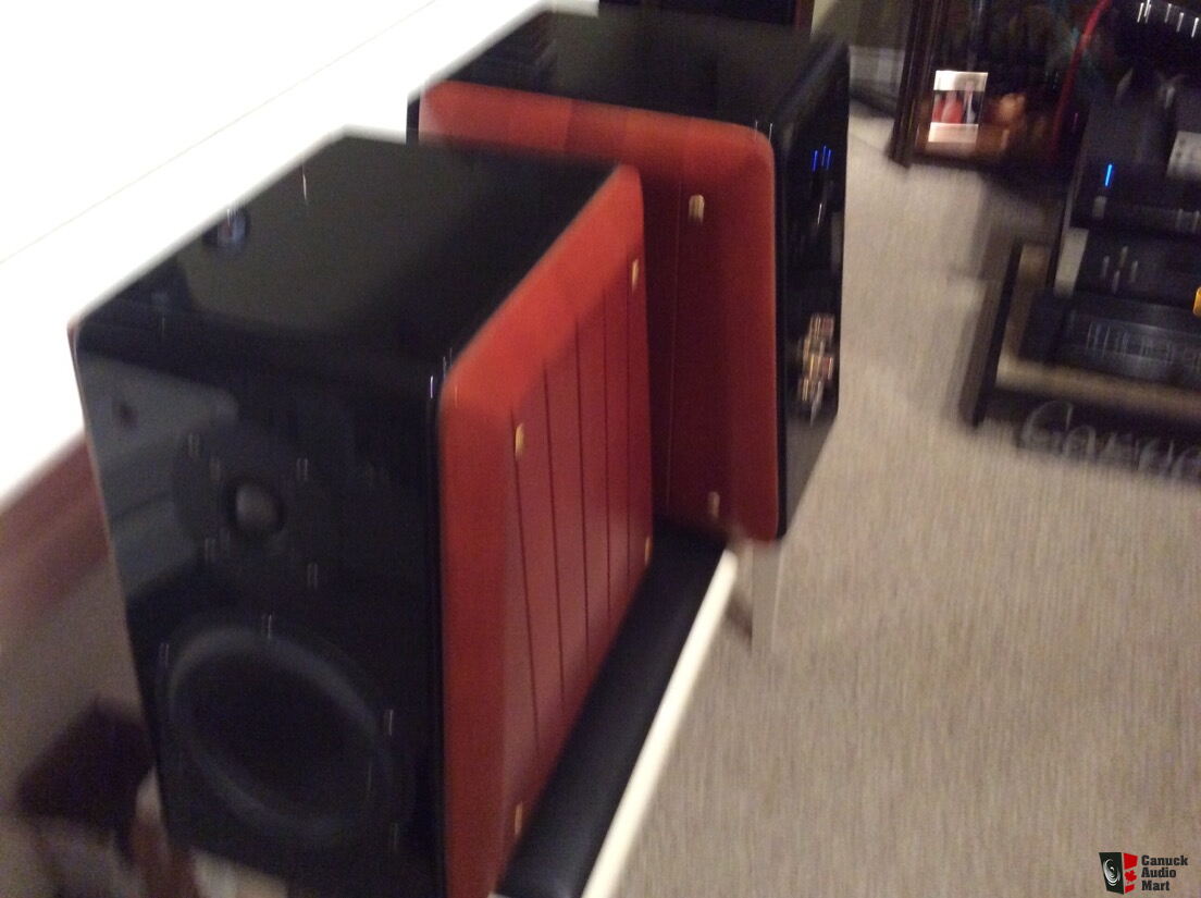 Usher X-718 Monitors Photo #2539037 - Canuck Audio Mart