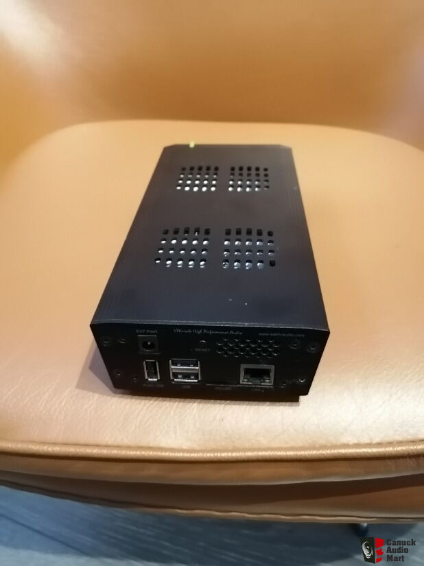 SOTM SMS-200 Ultra with linear PSU Photo #2560129 - UK Audio Mart