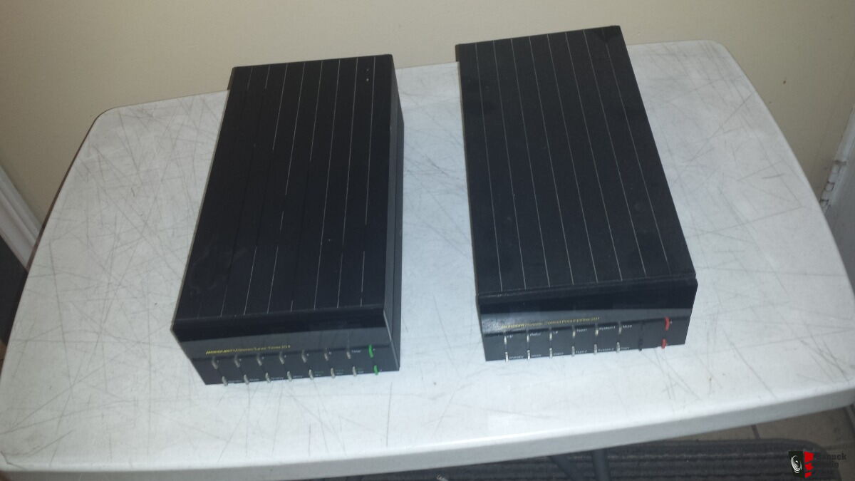 Meridian 204 FM digital tuner and 201 preamp willing to split made in ...